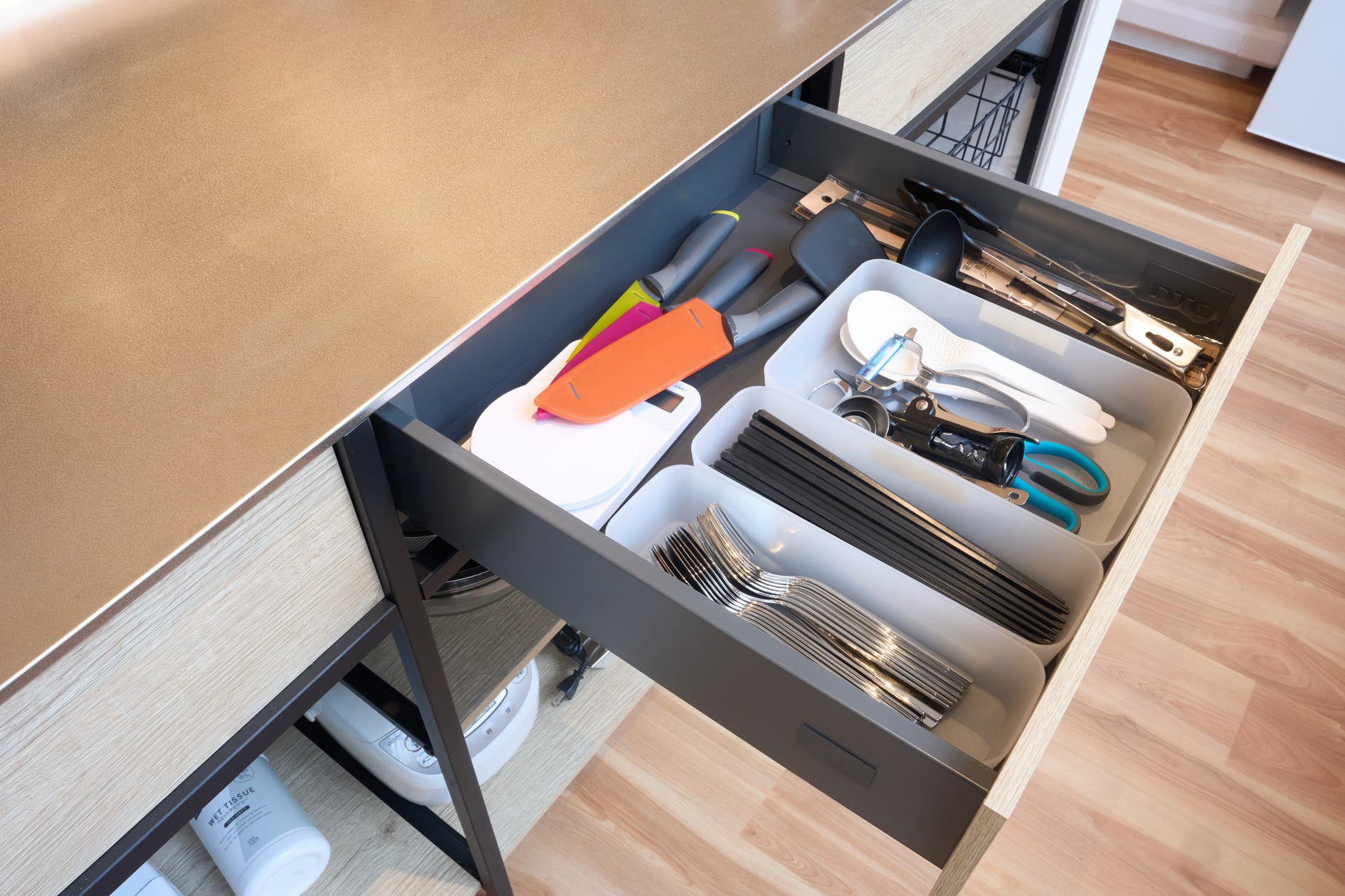 関内駅 3分 | 料理と会話を楽しむアイランドキッチン付きスペースの写真10