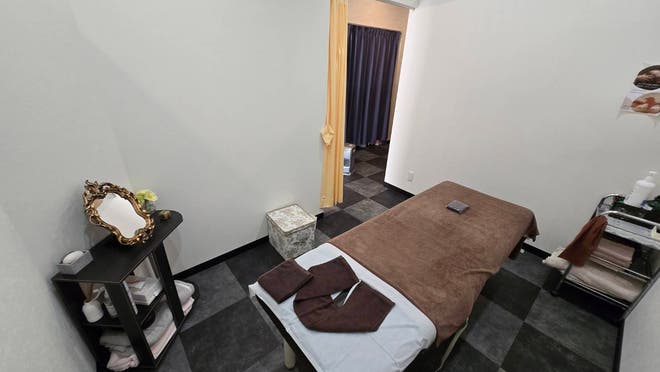 フレンチシックな外観が可愛い上質スペースの写真3