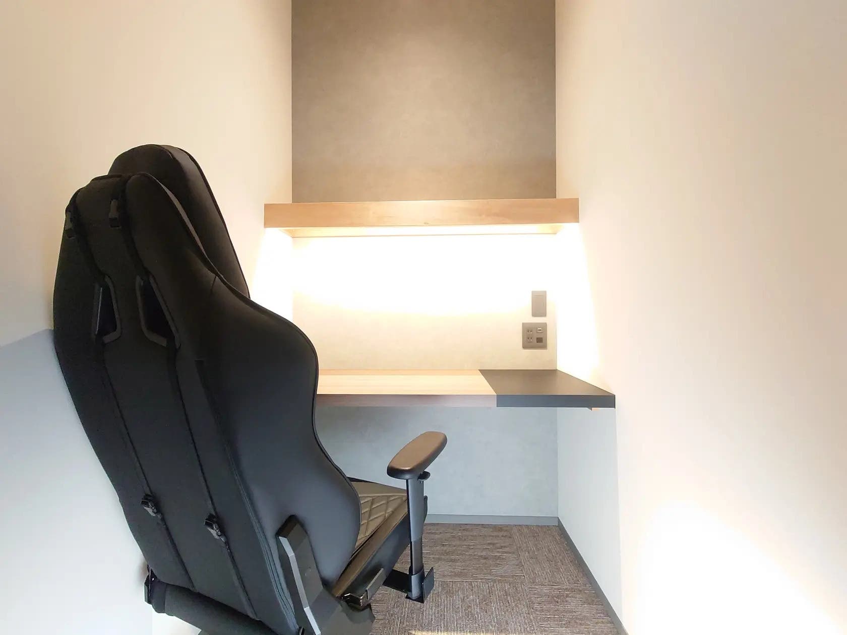 【¥2,200/1h！新横浜駅】個室ドロップイン(No.B110)の写真2