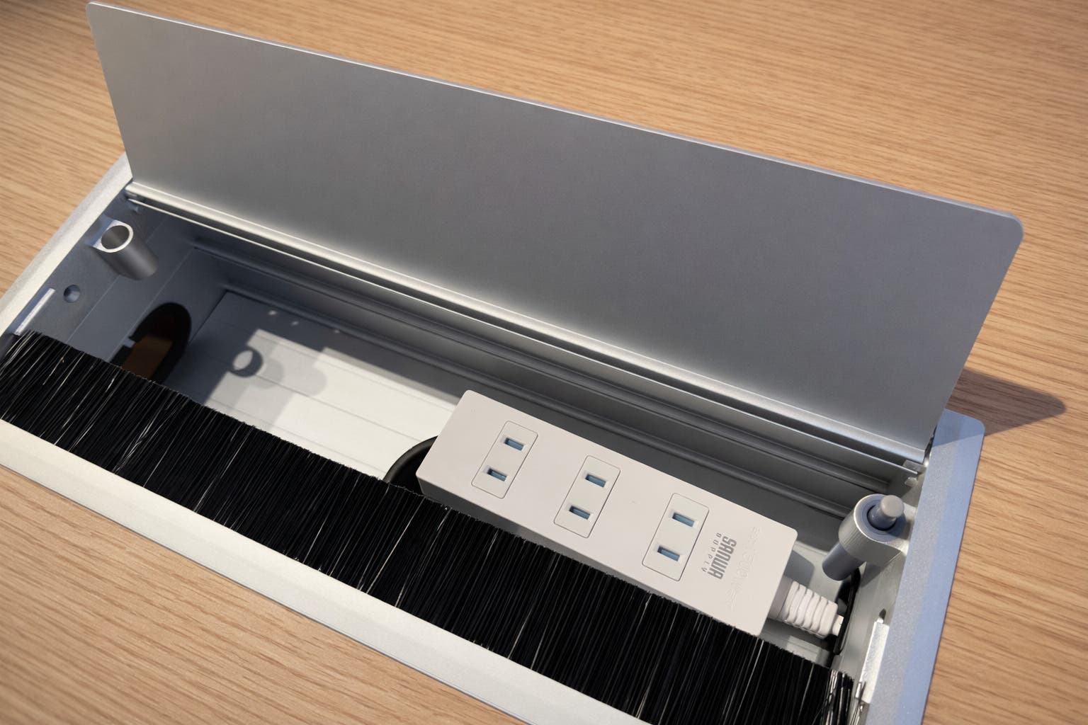 NewOPEN🎊【新大阪駅東口１０秒❗️超駅近】⚡️光回線WiFi・モニター・ホワイトボード無料貸出中❗️《SS新大阪516》の写真17