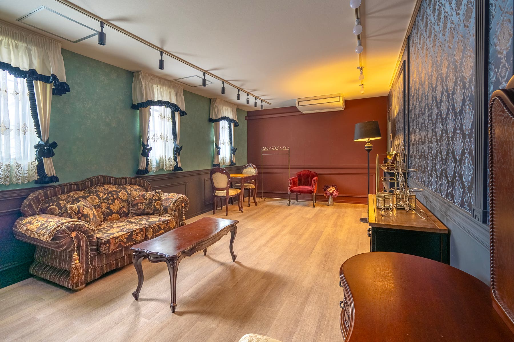 スペモ🥀ペット可🐾ゴシック・ゴスロリ🦇コスプレ⚜️推し活🌹女子会.767_チェリッシュスタジオ 12号館の写真1