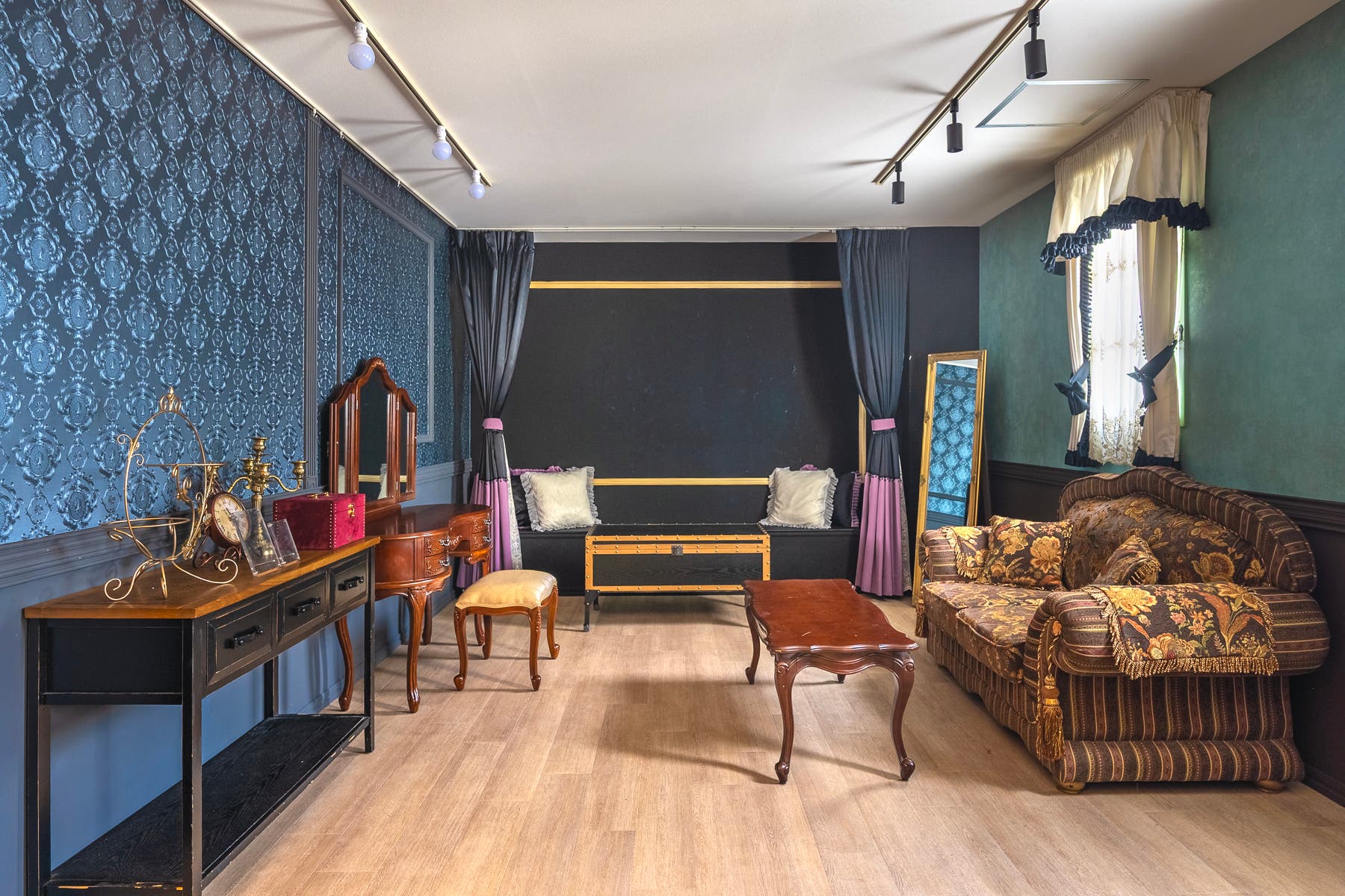 スペモ🥀ペット可🐾ゴシック・ゴスロリ🦇コスプレ⚜️推し活🌹女子会.767_チェリッシュスタジオ 12号館の写真2