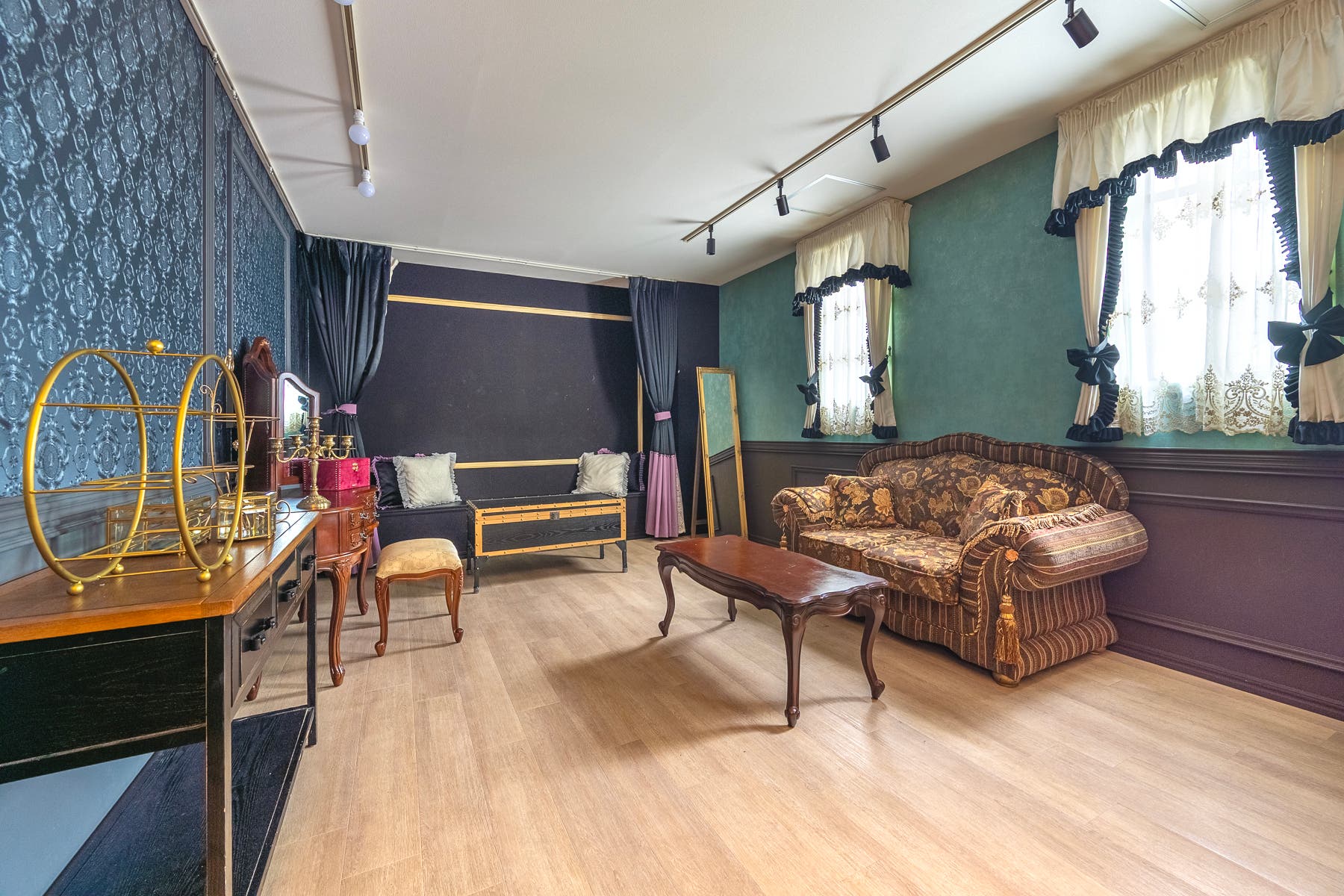 スペモ🥀ペット可🐾ゴシック・ゴスロリ🦇コスプレ⚜️推し活🌹女子会.767_チェリッシュスタジオ 12号館の写真5