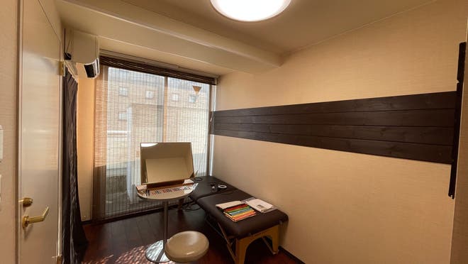 甲府駅近|ウェディングサロン内の美容向けレンタルスペースの写真4