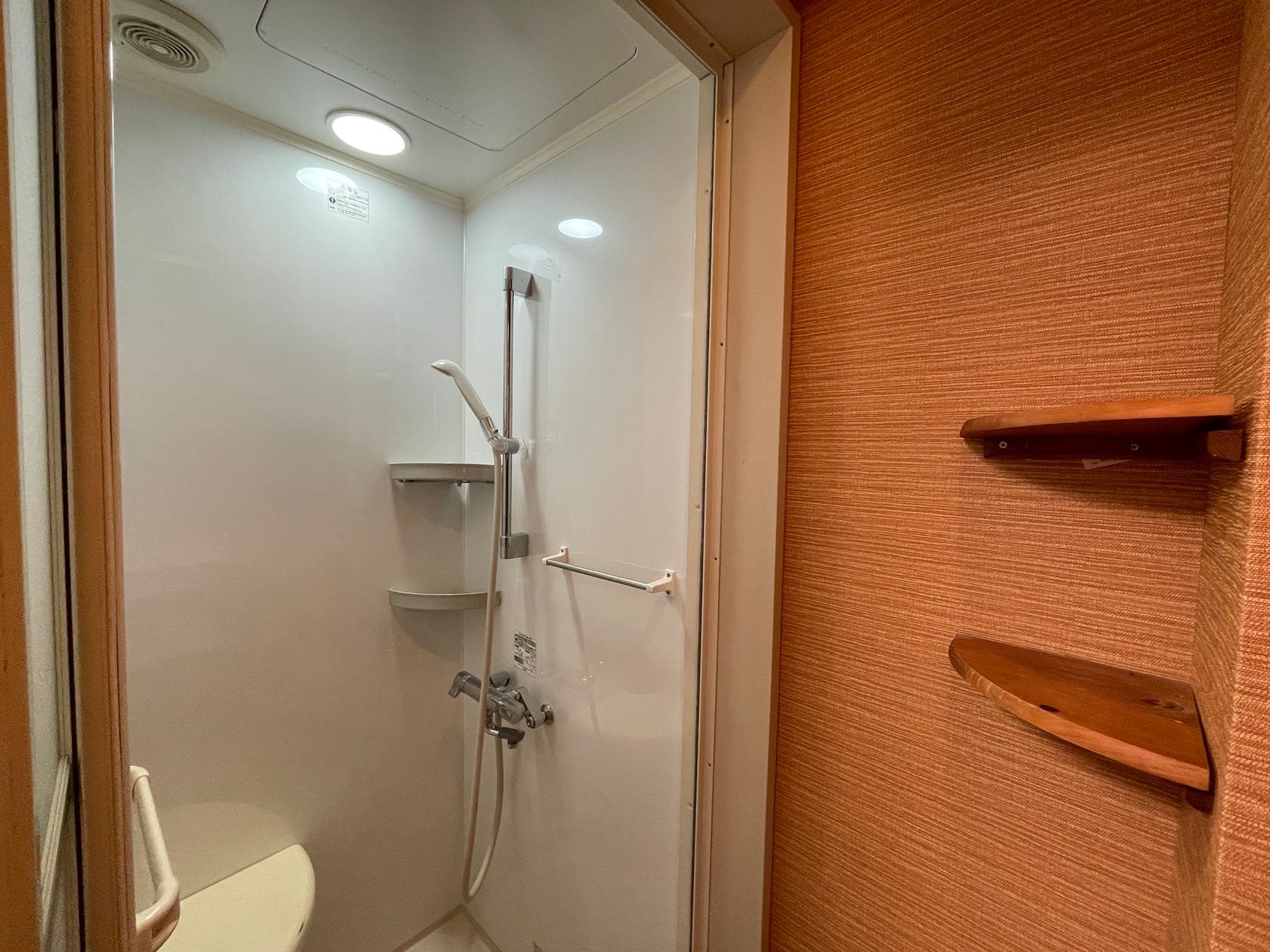 甲府駅近｜ウェディングサロン内の美容向けレンタルスペースの写真5