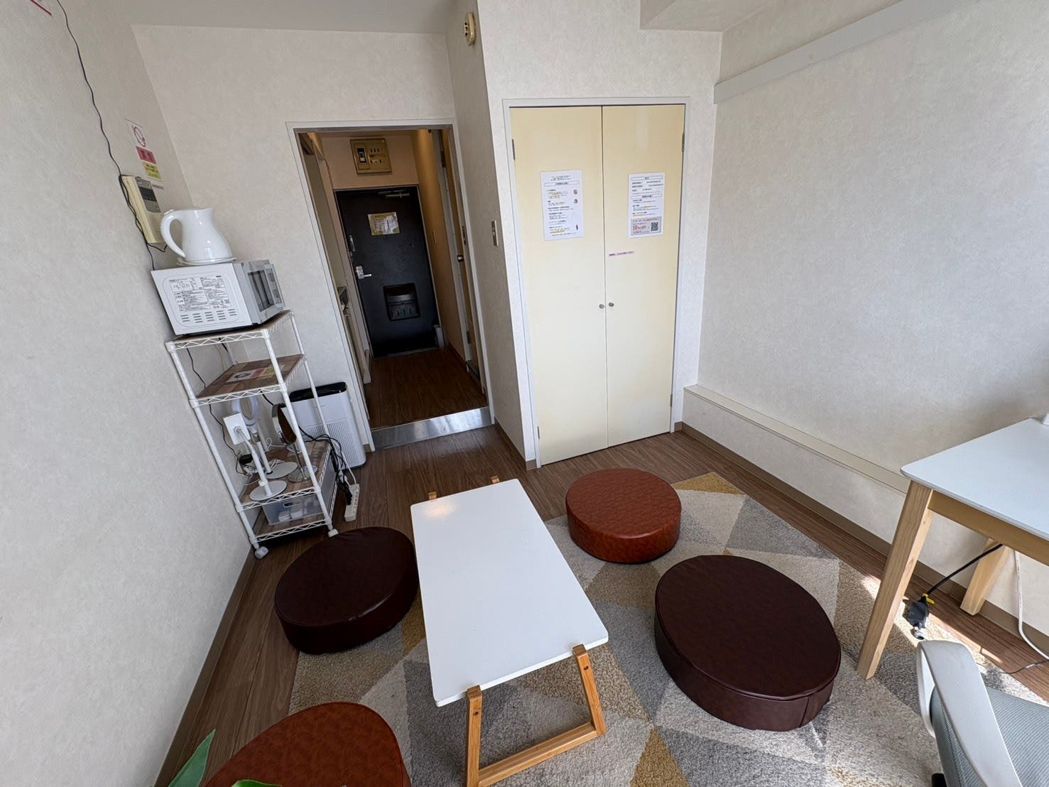 ＜プレイス八王子＞⭐️完全個室⭐️高速Wi-Fi/モニター無料！/テレワーク/Web会議,面接/自習の写真3