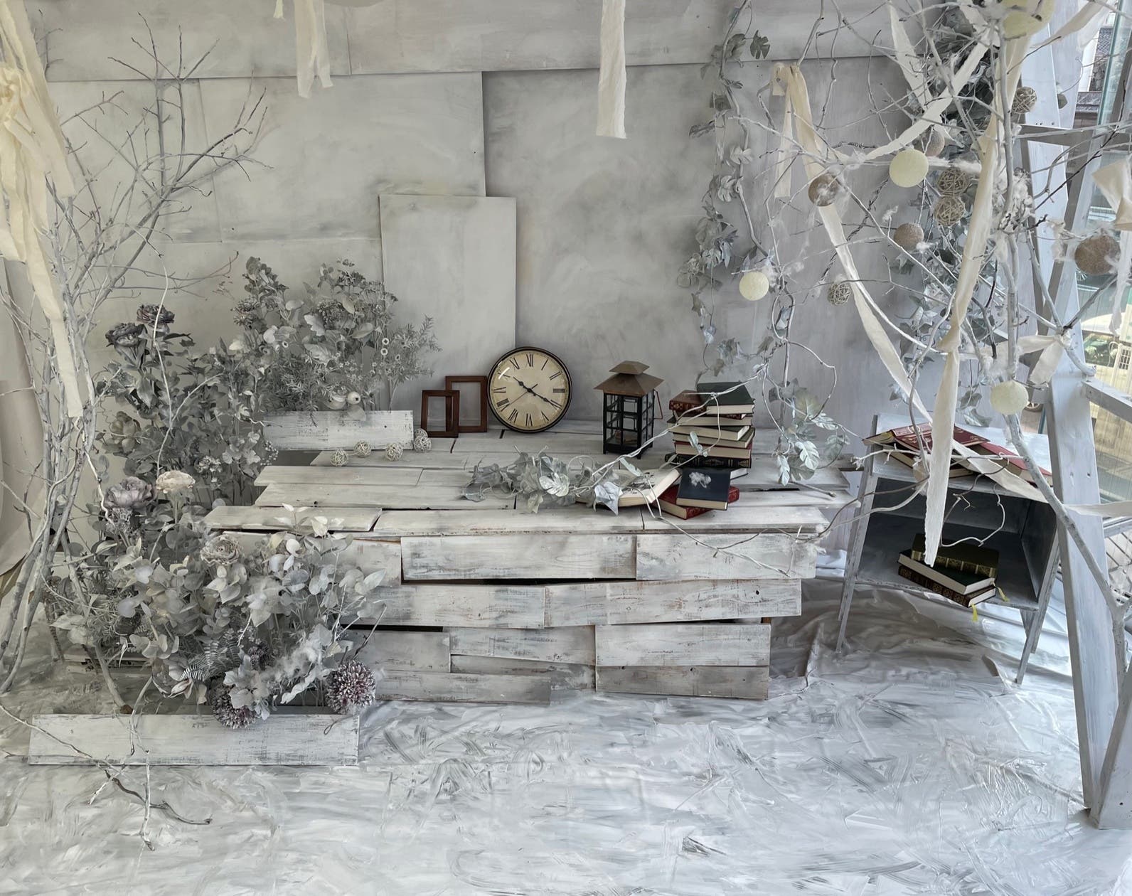 JR直方駅から徒歩約2分 / 7種のコンセプト撮影ブースが楽しめる撮影スタジオの写真1