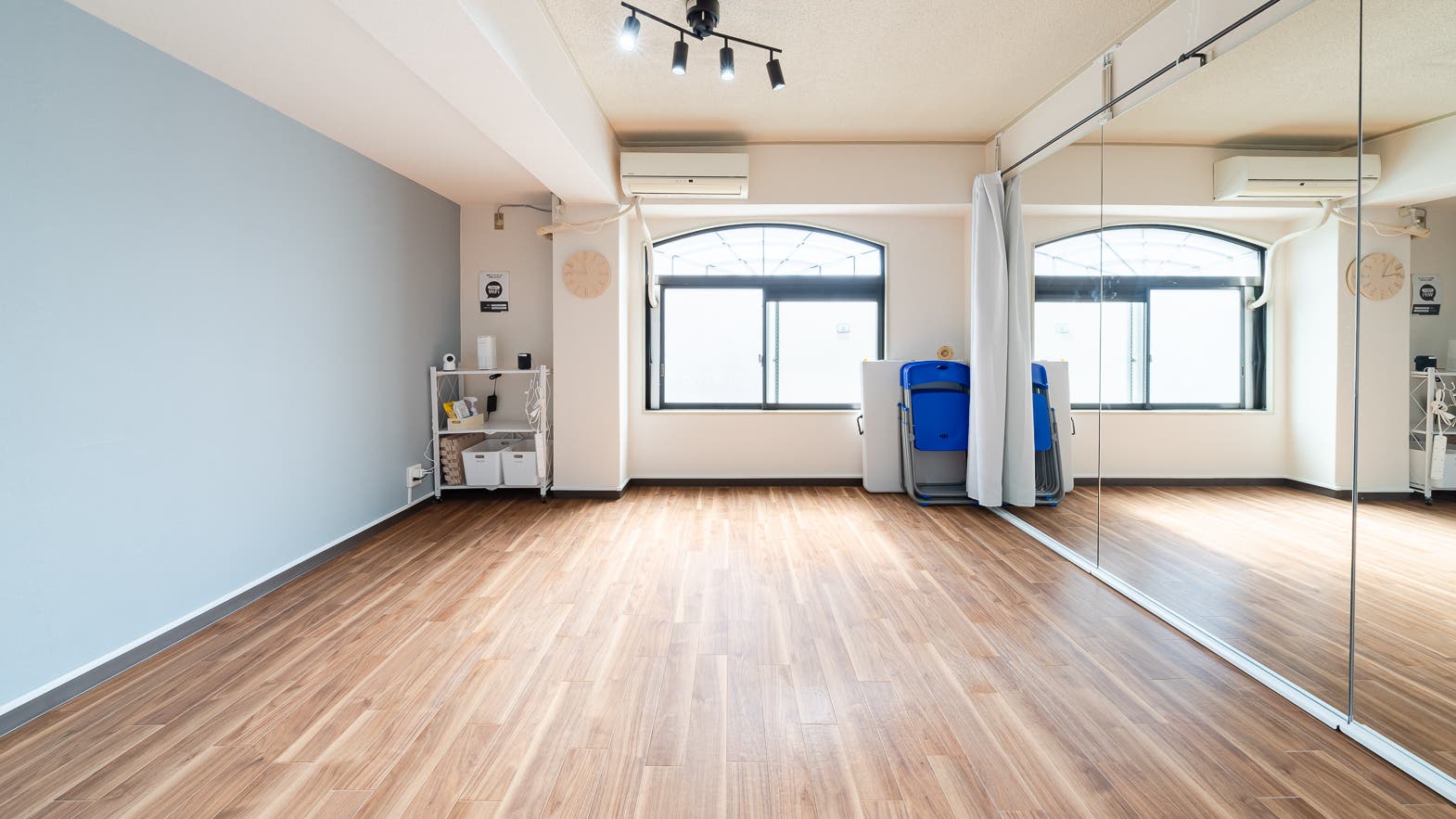 オープン記念割！【大宮駅徒歩4分】高さ2m大型鏡🪞／Wi-Fi無料／ダンス／会議室／トイレ新品✨子ども用おもちゃあり👶の写真1