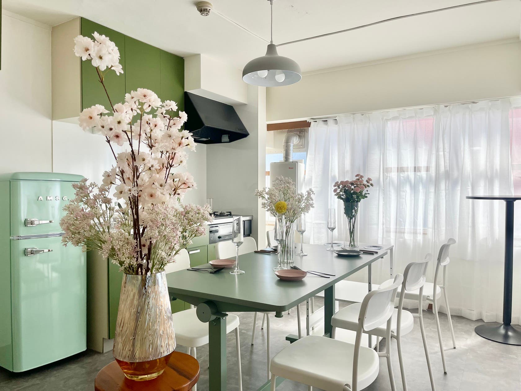 【NEW】🔰初回割・花見🌸プランあり　水道橋1分　自然光撮影スタジオ｜ポートレート＆商品撮影×和室×キッチン×500種の小物の写真1