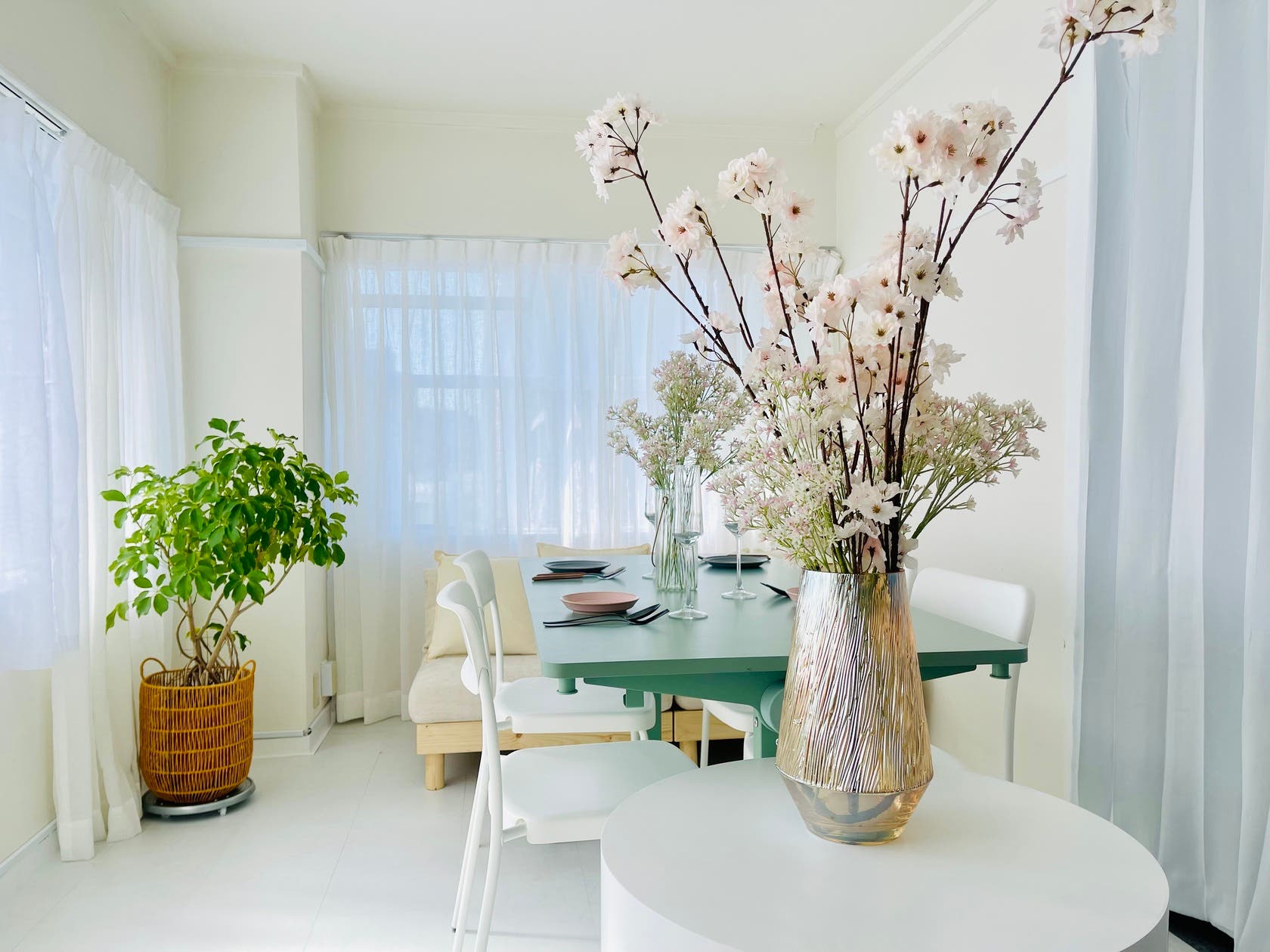 【NEW】🔰初回割・花見🌸プランあり　水道橋1分　自然光撮影スタジオ｜ポートレート＆商品撮影×和室×キッチン×500種の小物の写真7