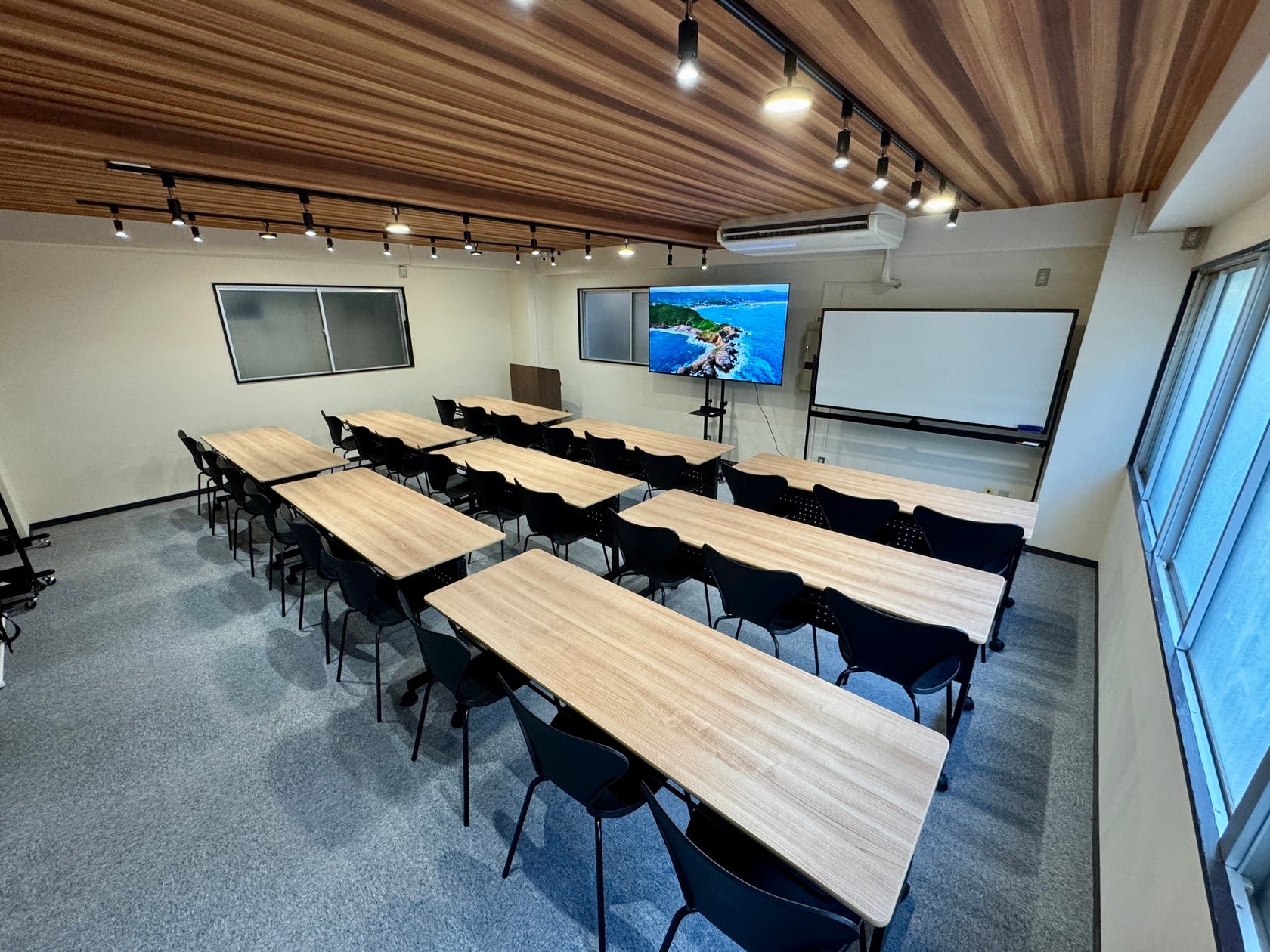 2026年3月OP【レビュー割🌸】GOZAR会議室 早稲田｜早稲田駅 徒歩2分｜塾講習・試験会場・セミナー・会議の写真9