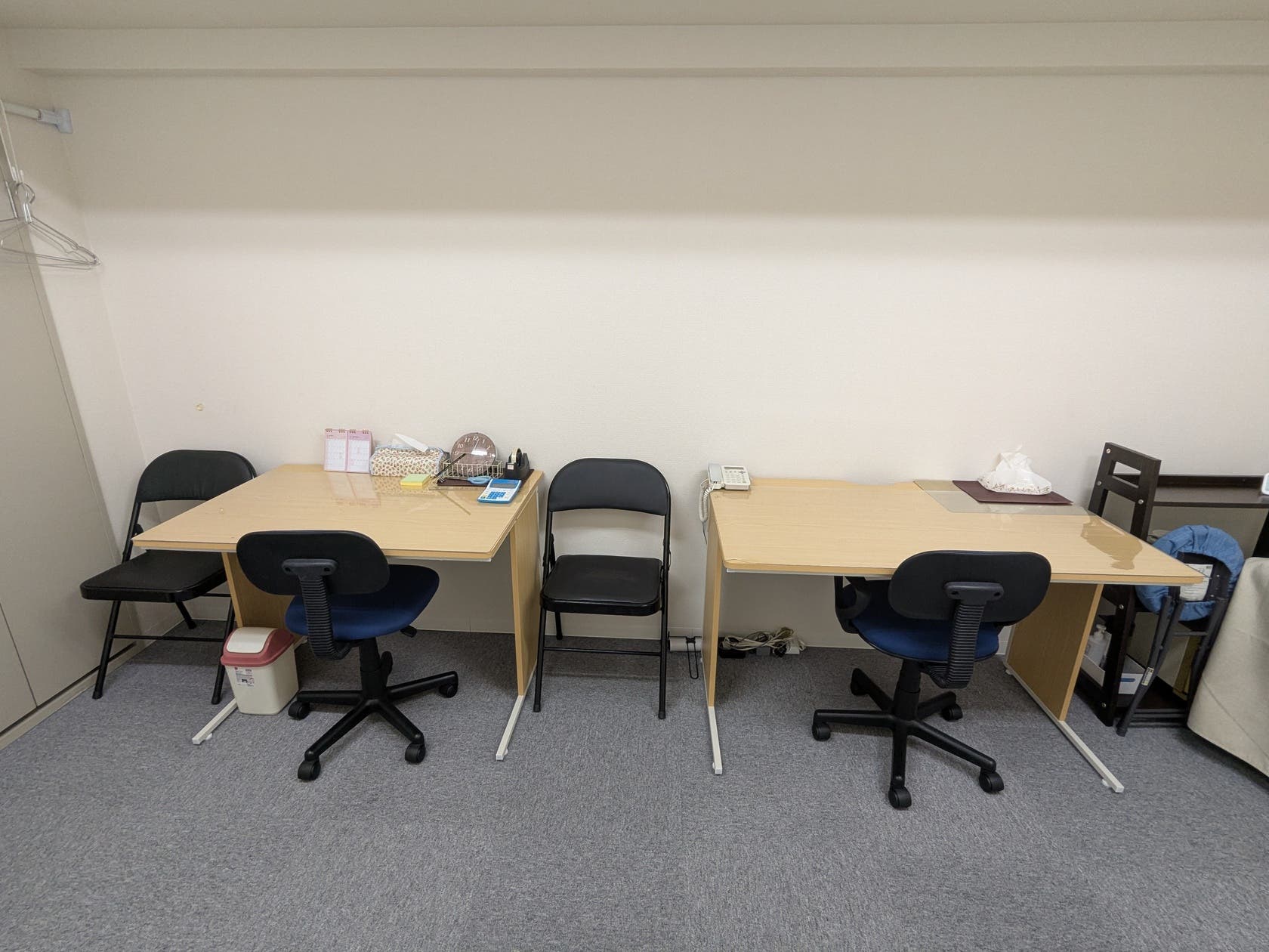 【東銀座徒歩すぐ】静かな落ち着いた空間✨会議・リモート作業に最適、施術ベッド付きでサロン利用も可能の写真3