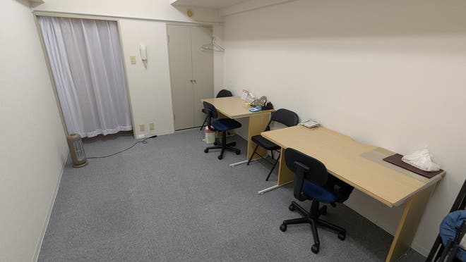 【東銀座徒歩すぐ】静かな落ち着いた空間✨会議・リモート作業に最適、施術ベッド付きでサロン利用も可能の写真2