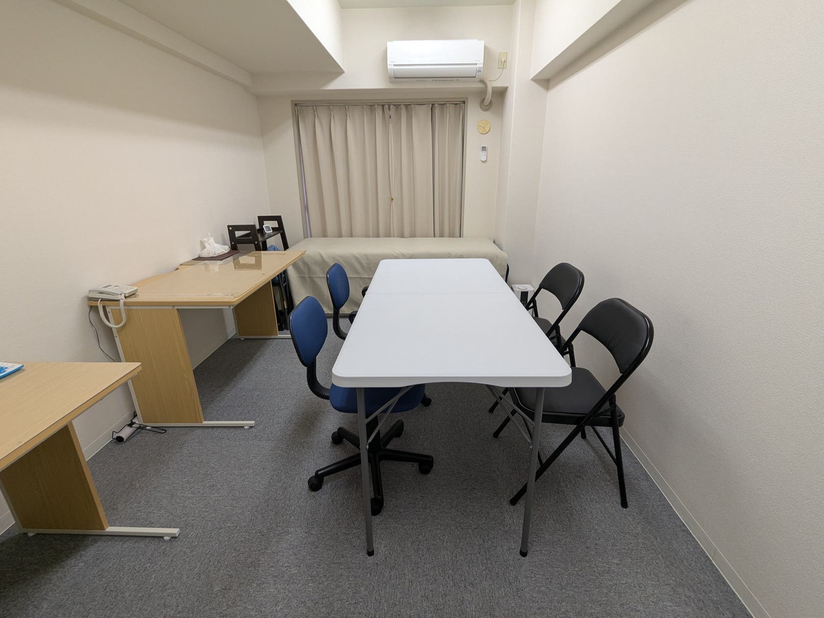 【東銀座徒歩すぐ】静かな落ち着いた空間✨会議・リモート作業に最適、施術ベッド付きでサロン利用も可能の写真4