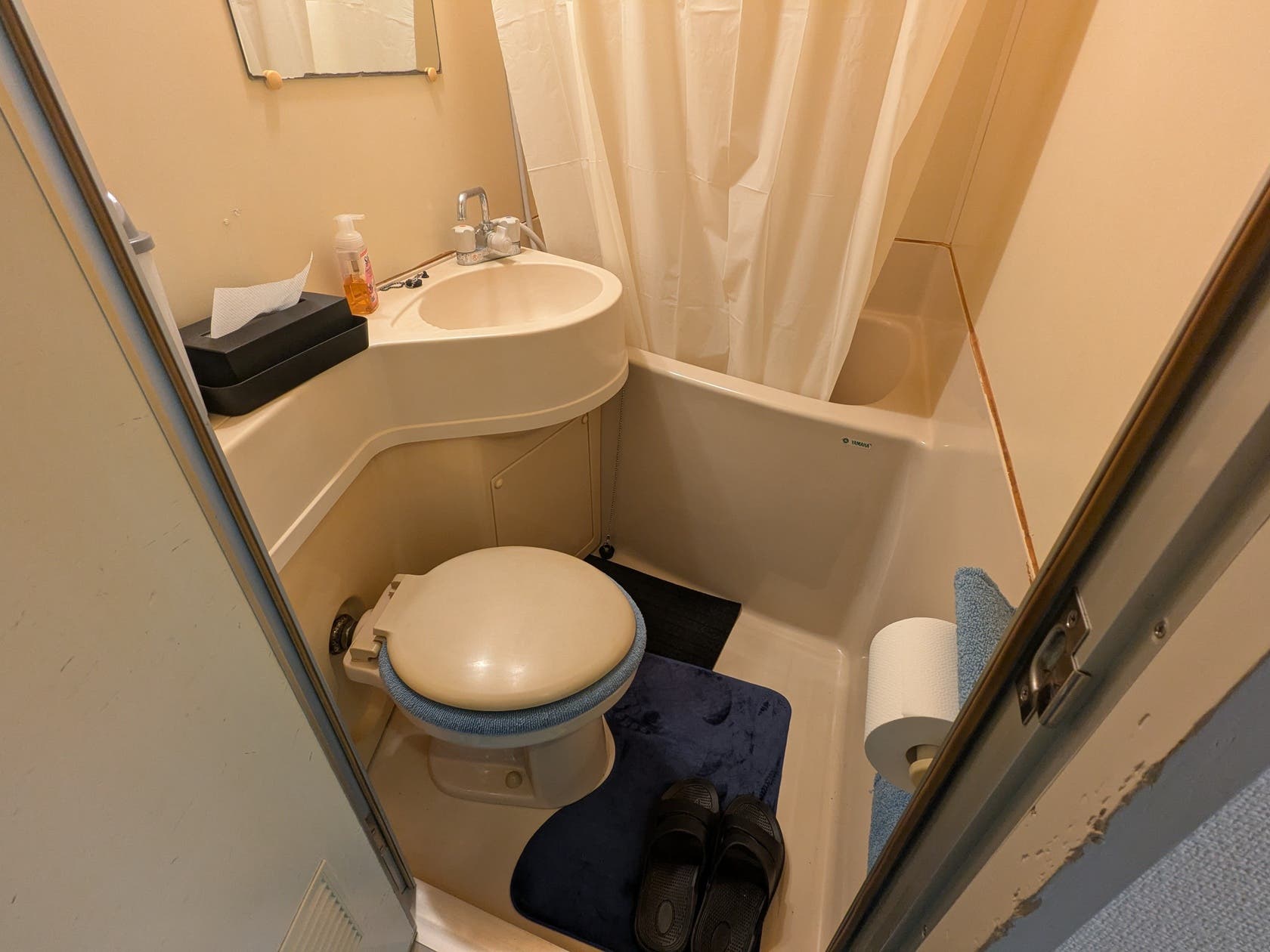 【東銀座徒歩すぐ】静かな落ち着いた空間✨会議・リモート作業に最適、施術ベッド付きでサロン利用も可能の写真7