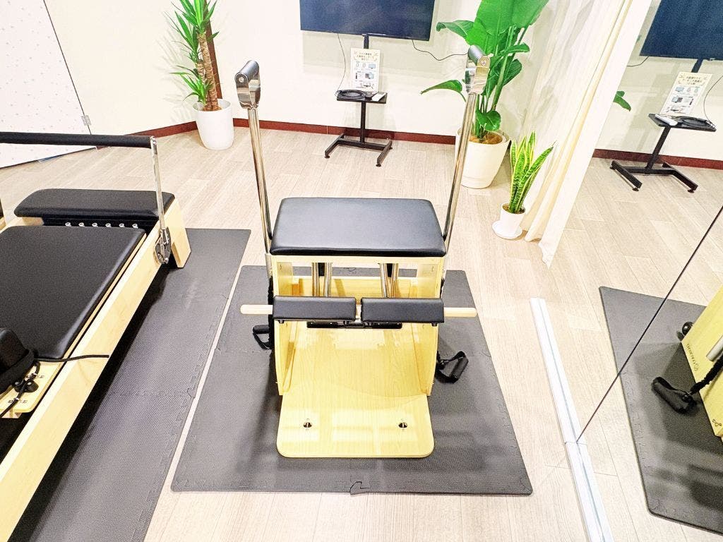【赤坂駅徒歩5分】本格リフォーマー＆チェア完備！トレーニングやレッスン利用に最適！の写真7