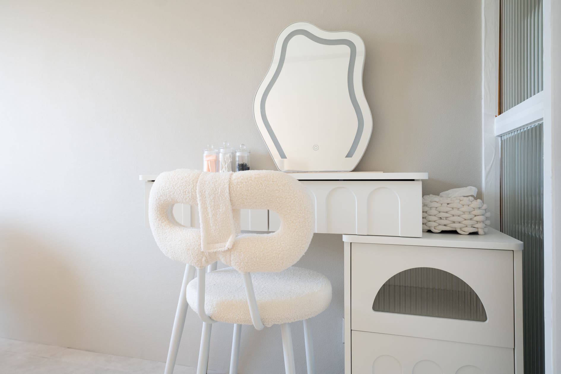 ドレッサーの画像1