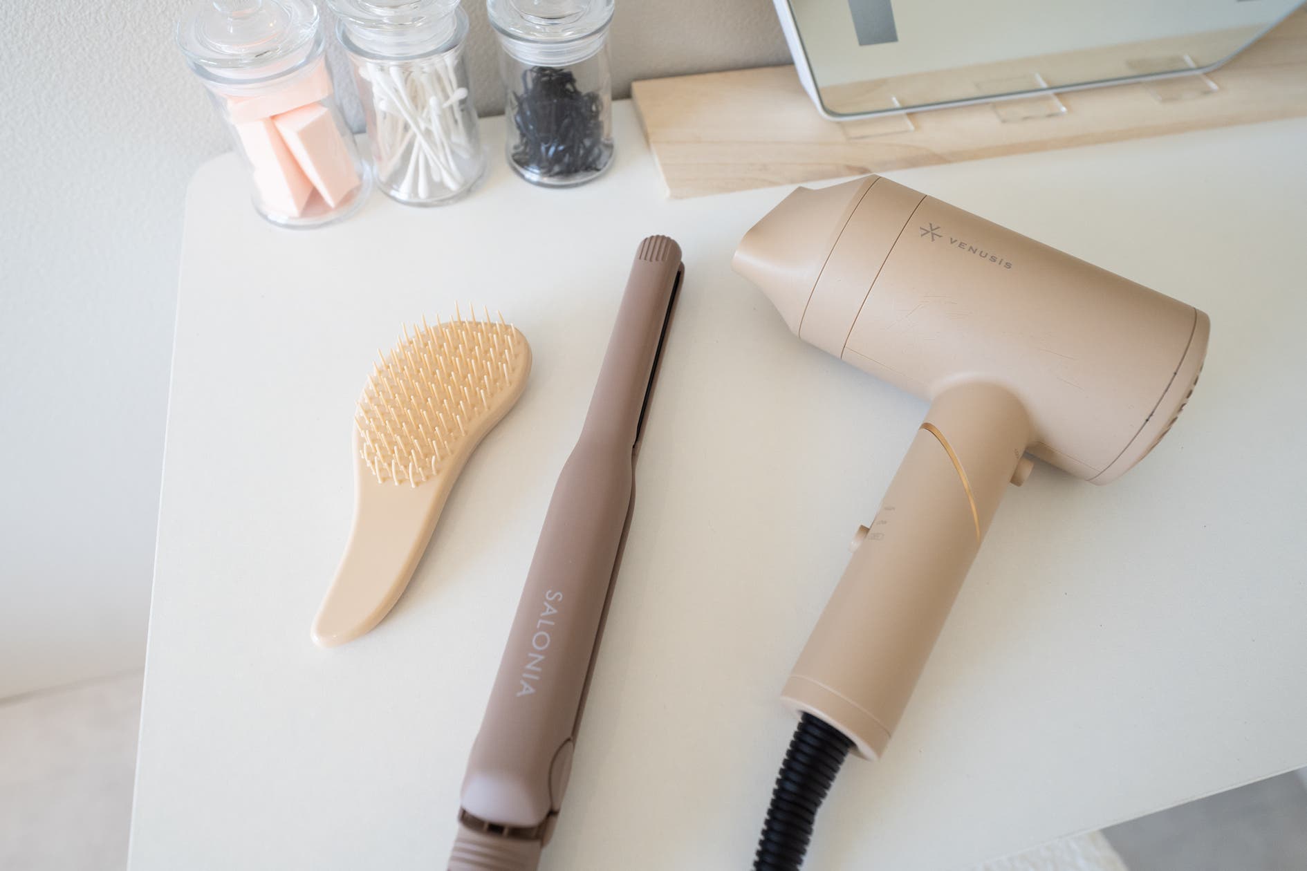 ドライヤー、ヘアアイロンの画像1