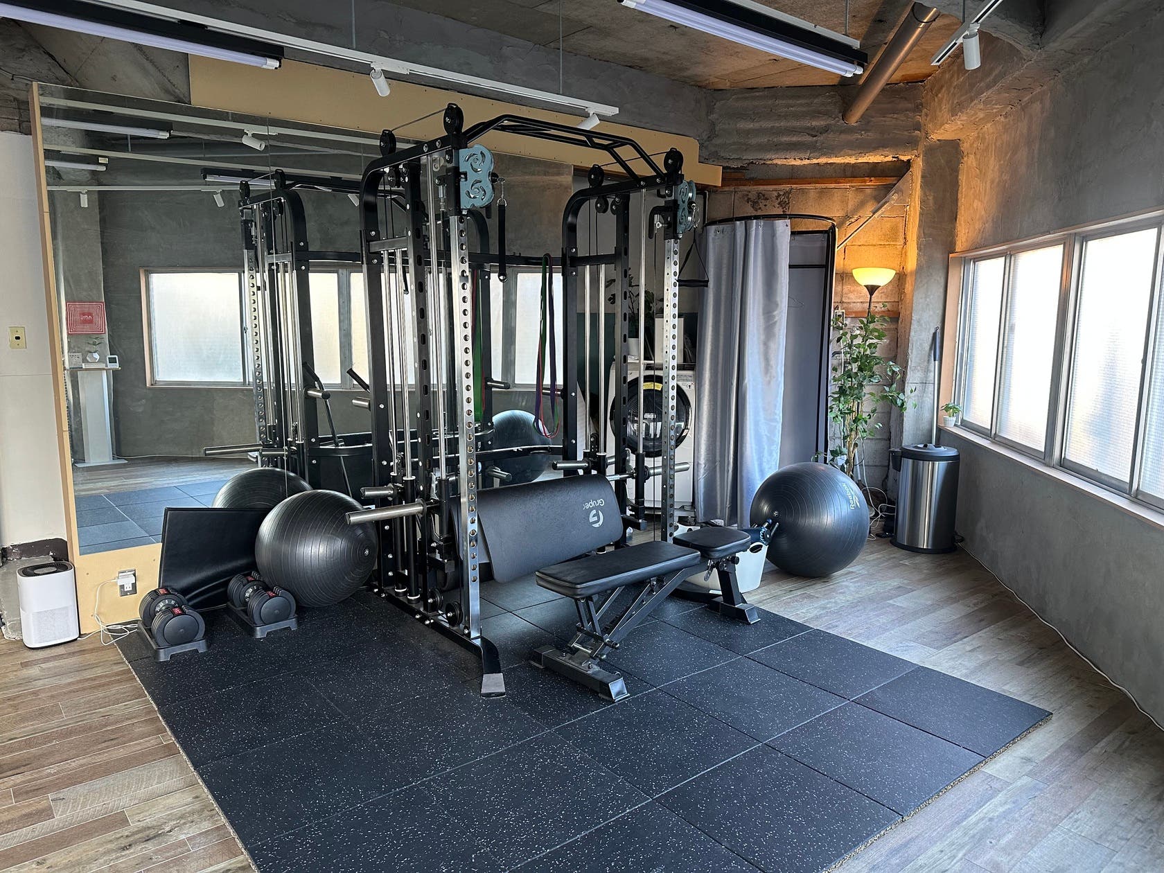 赤羽岩淵駅から徒歩1分！あなたのトレーニングジム、ここにあります！の写真3