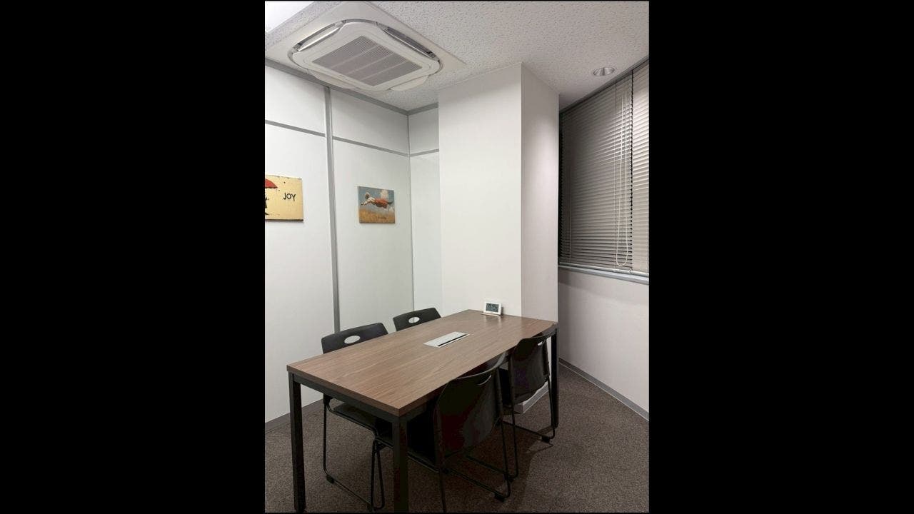 3/5OPEN🚃恵比寿駅/徒歩５分✅直前でも予約可能✅少人数での打ち合わせ✅一人での作業に最適✅ビジネス向けのコンパクト会議室の写真2