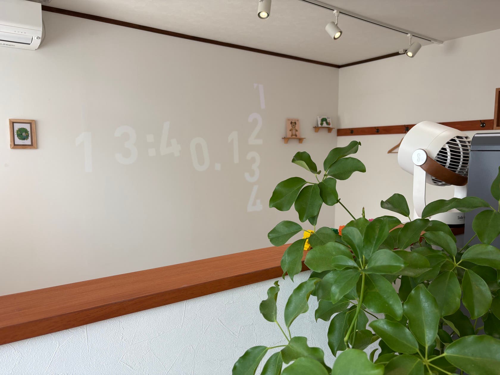 小上がりスペース・カウンター席あり。おしゃれで清潔なスペースです。の写真6