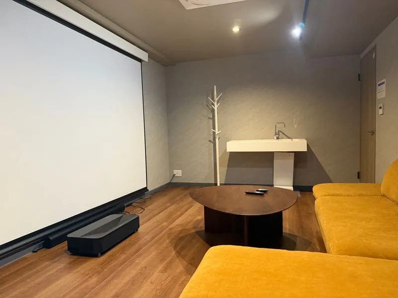西大井駅から徒歩７分　パーティールーム/シアタールーム　150インチ大型プロジェクターで映画やゲーム　ミニキッチン付きの写真2