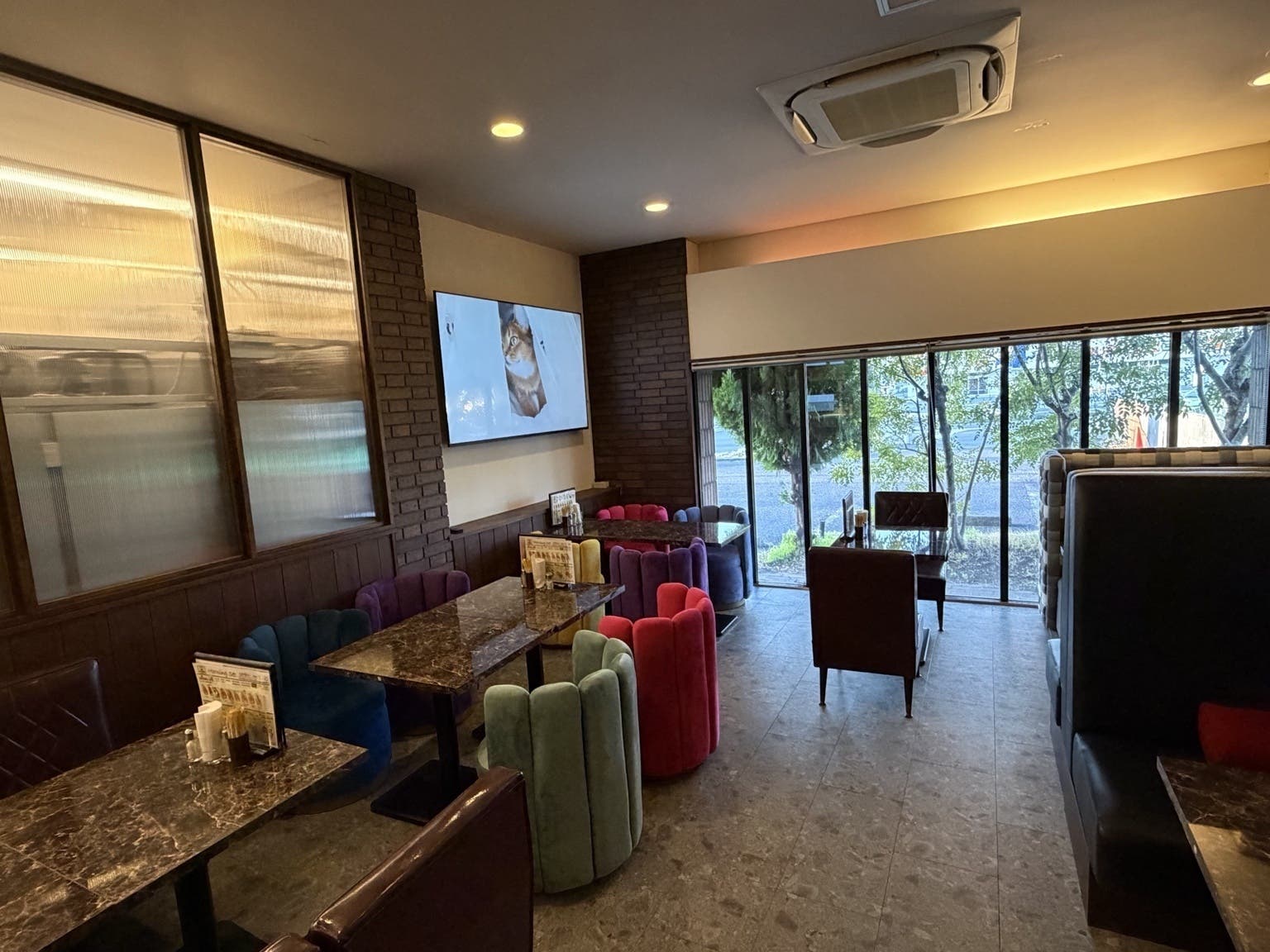 大人数OKの広々レンタルスペースの写真2