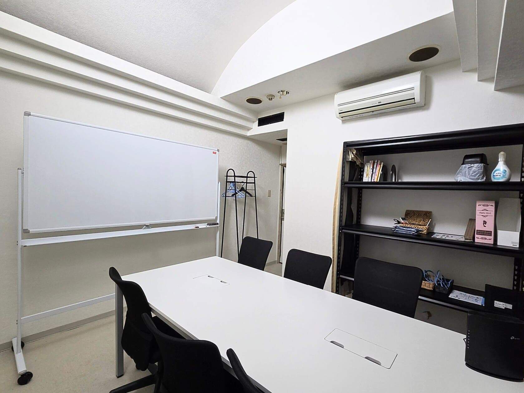 南浦和から徒歩1分の貸し会議室の写真2