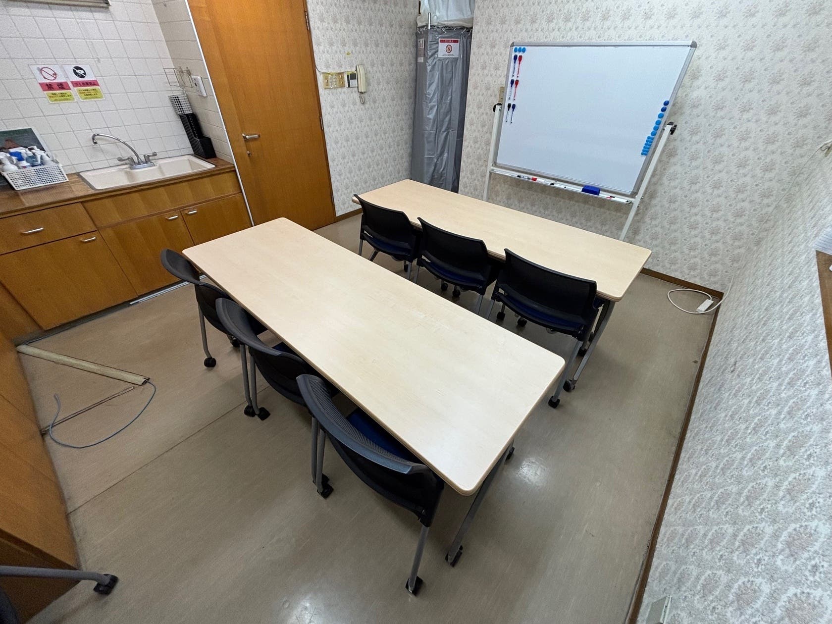 ＜高円寺会議室とロビーラウンジ＞2室利用可⭕️Wi-Fi📶セミナー/ボードゲーム/在宅W/ランチ女子会/撮影/ズーム面談の写真3