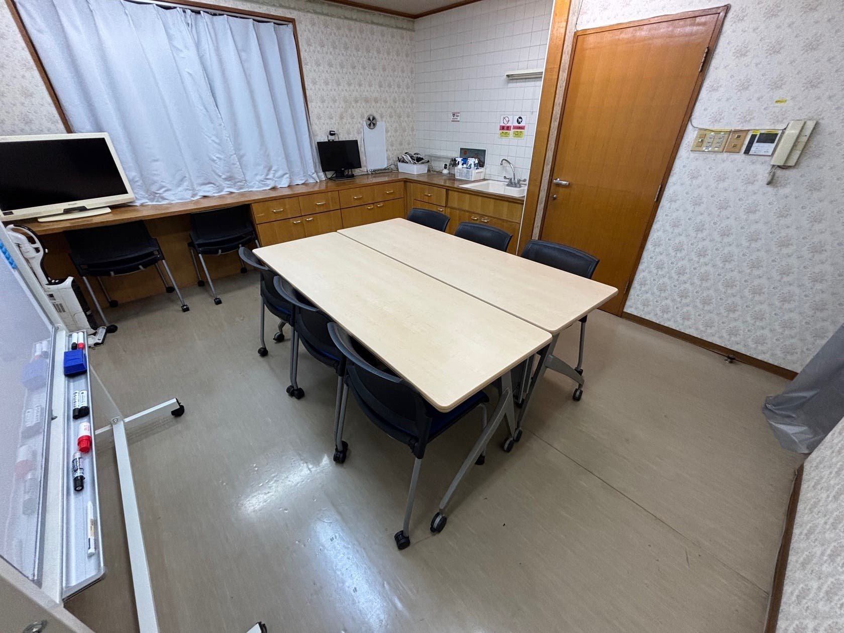 ＜高円寺会議室とロビーラウンジ＞2室利用可⭕️Wi-Fi📶セミナー/ボードゲーム/在宅W/ランチ女子会/撮影/ズーム面談の写真4