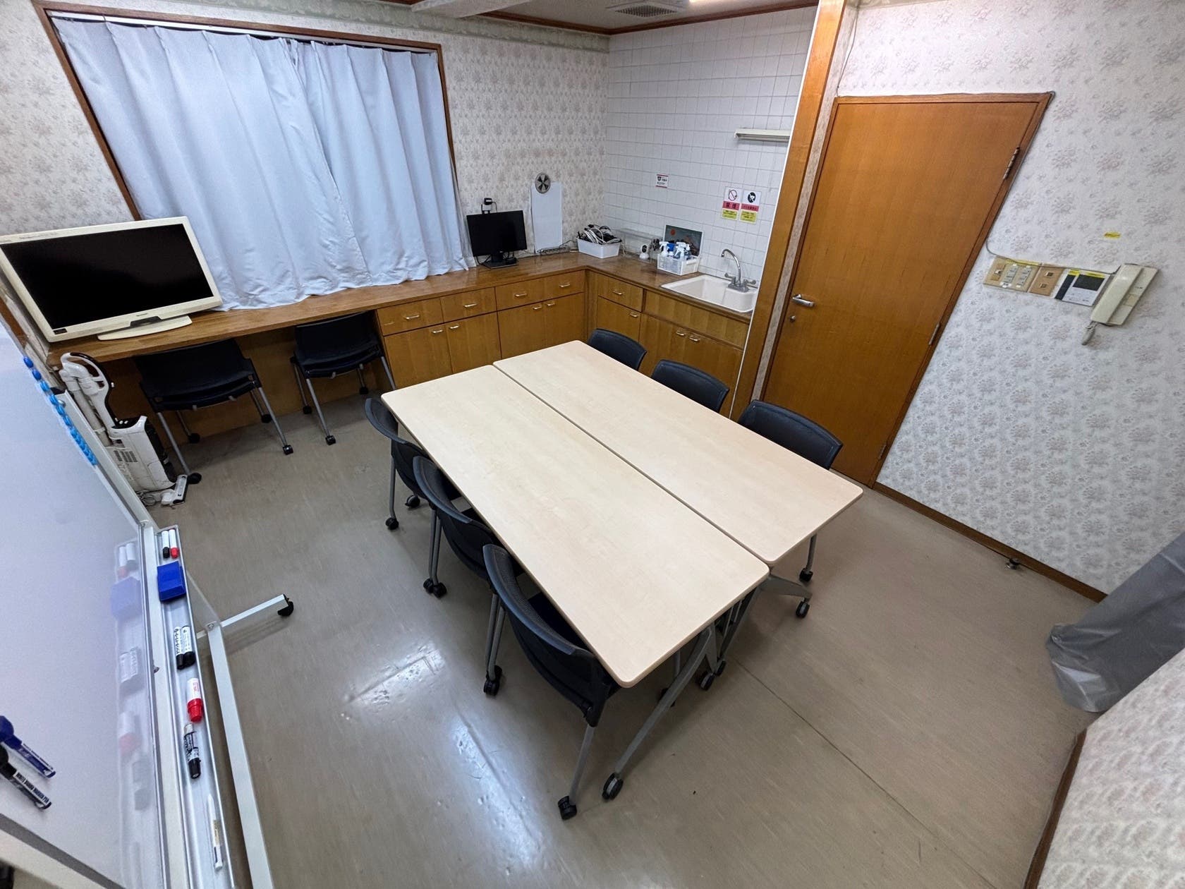 ＜高円寺会議室とロビーラウンジ＞2室利用可⭕️Wi-Fi📶セミナー/ボードゲーム/在宅W/ランチ女子会/撮影/ズーム面談の写真7