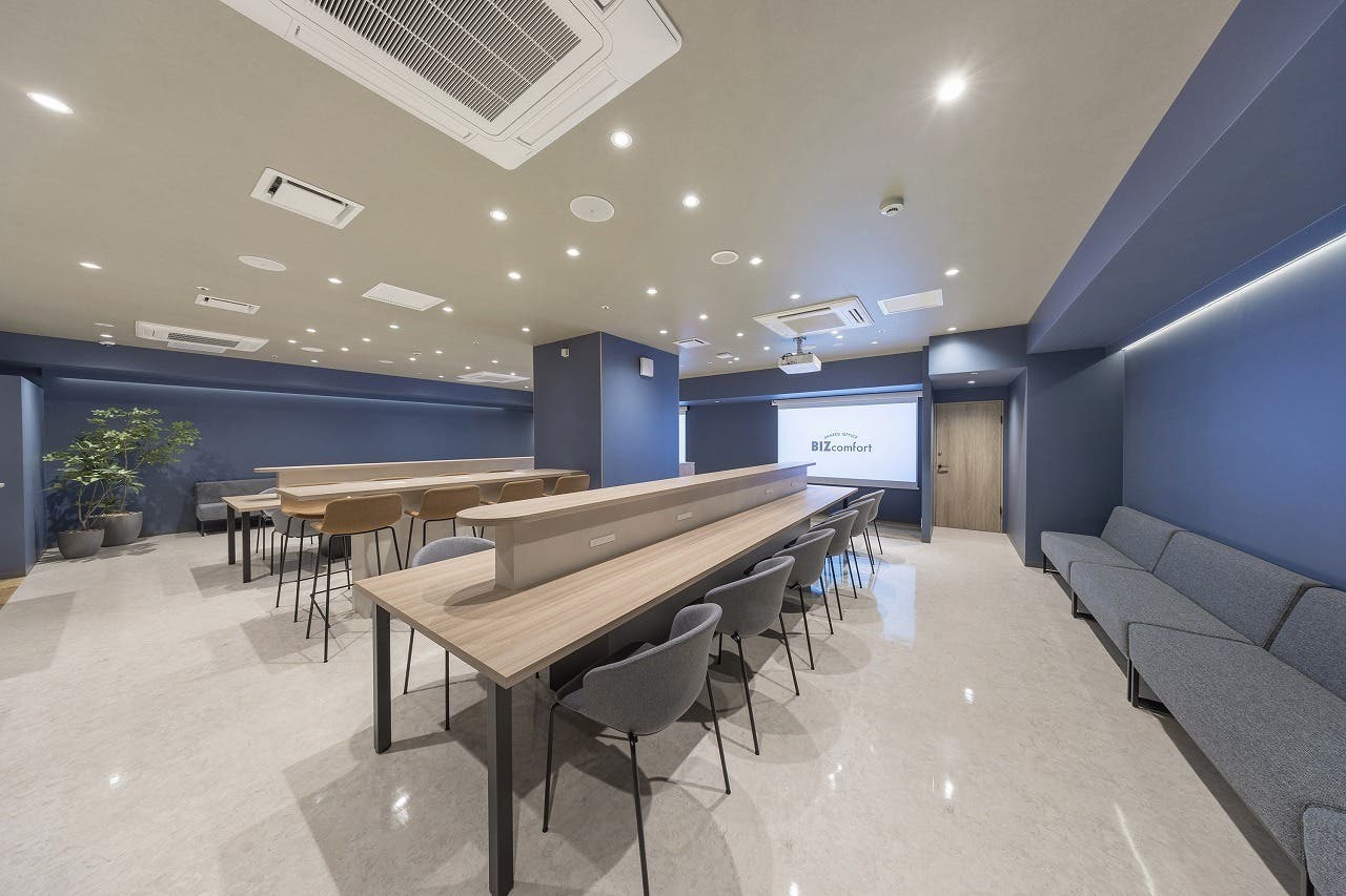 【北浜駅徒歩4分】最大50名｜オープンキッチン付きイベントスペース｜大型スクリーン3台完備｜セミナー・懇親会にの写真4