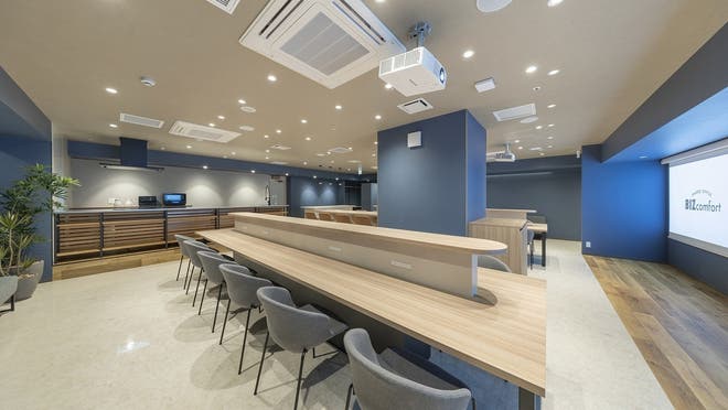 【北浜駅徒歩4分】最大50名|オープンキッチン付きイベントスペース|大型スクリーン3台完備|セミナー・懇親会にの写真5