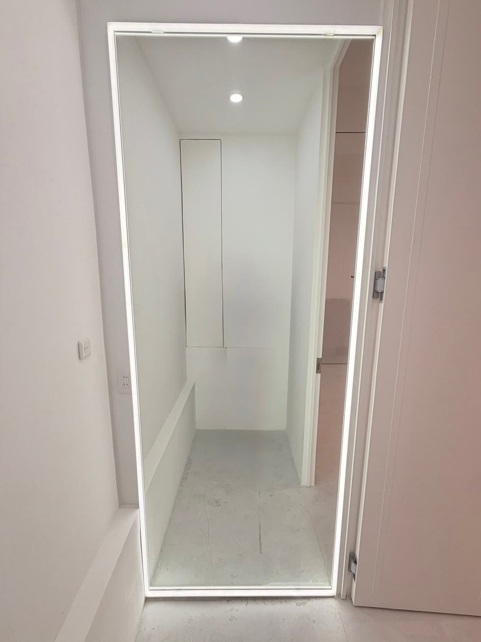 南青山・表参道駅徒歩3分／白を基調とした天井高のギャラリースペースの写真6