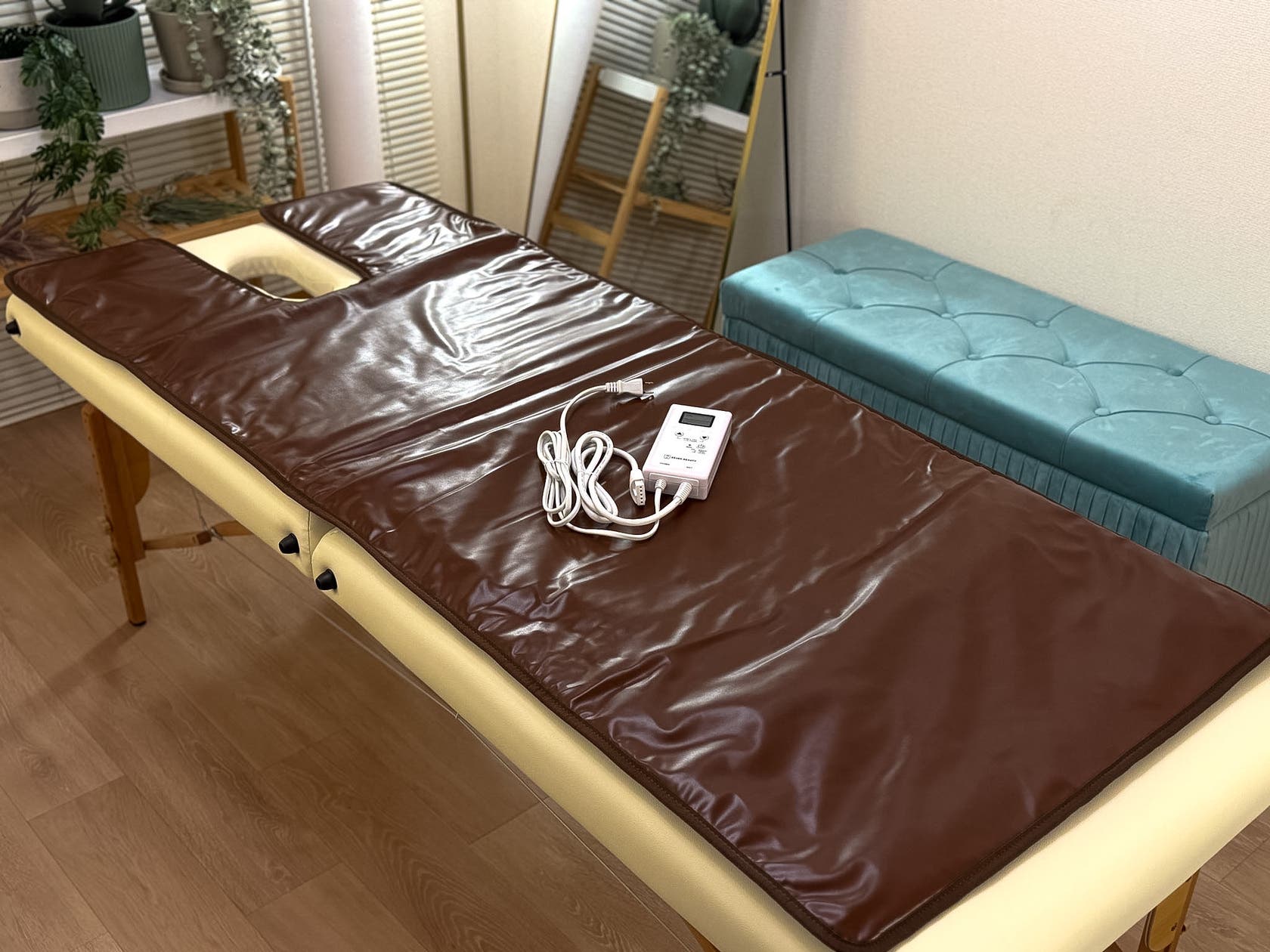 平塚レンタルサロン｜無料駐車場＆駐輪場｜施術ベッド・ヨガ可｜明るい角部屋｜心と身体を整えるの写真7