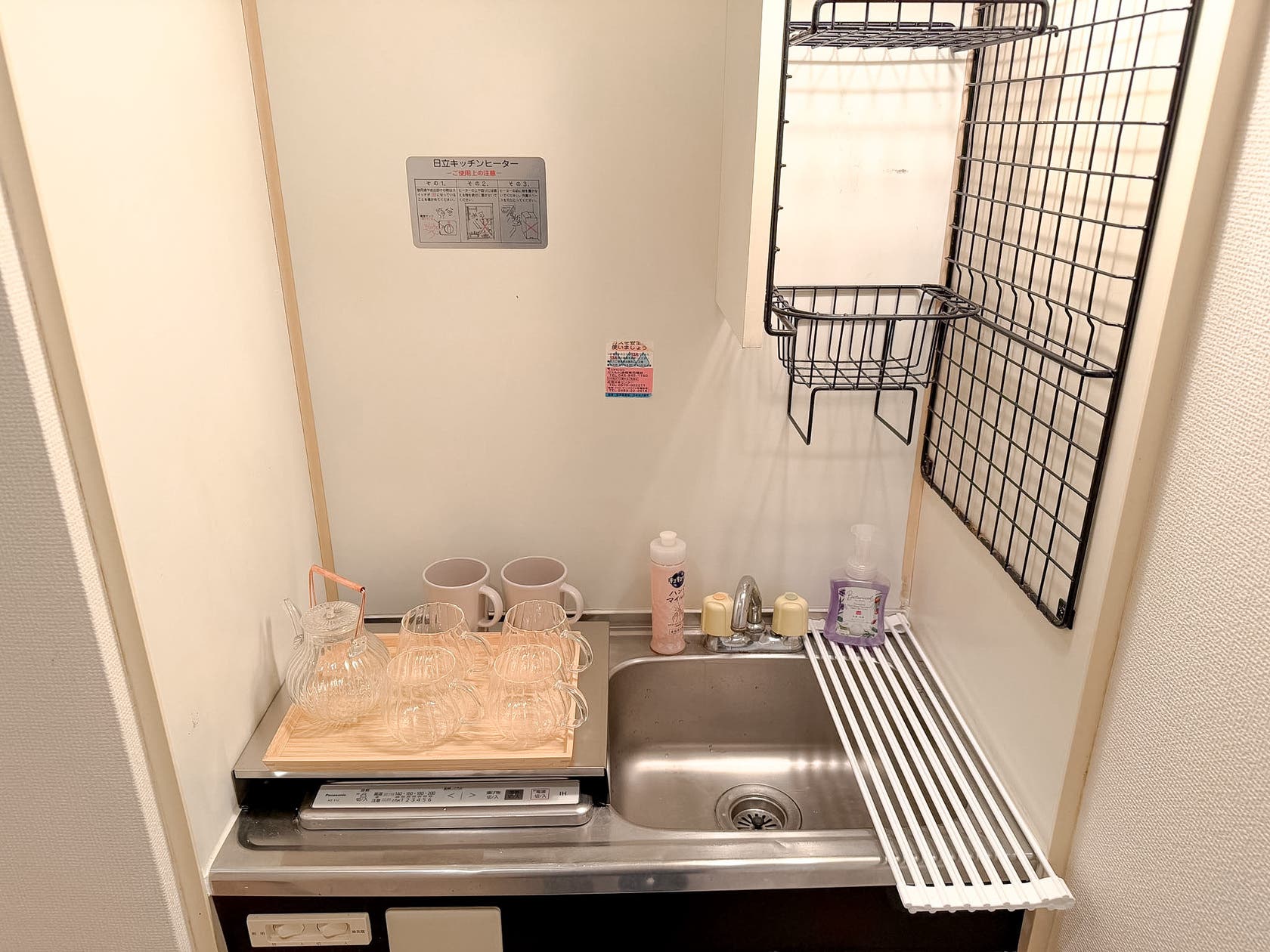 平塚レンタルサロン｜無料駐車場＆駐輪場｜施術ベッド・ヨガ可｜明るい角部屋｜心と身体を整えるの写真12