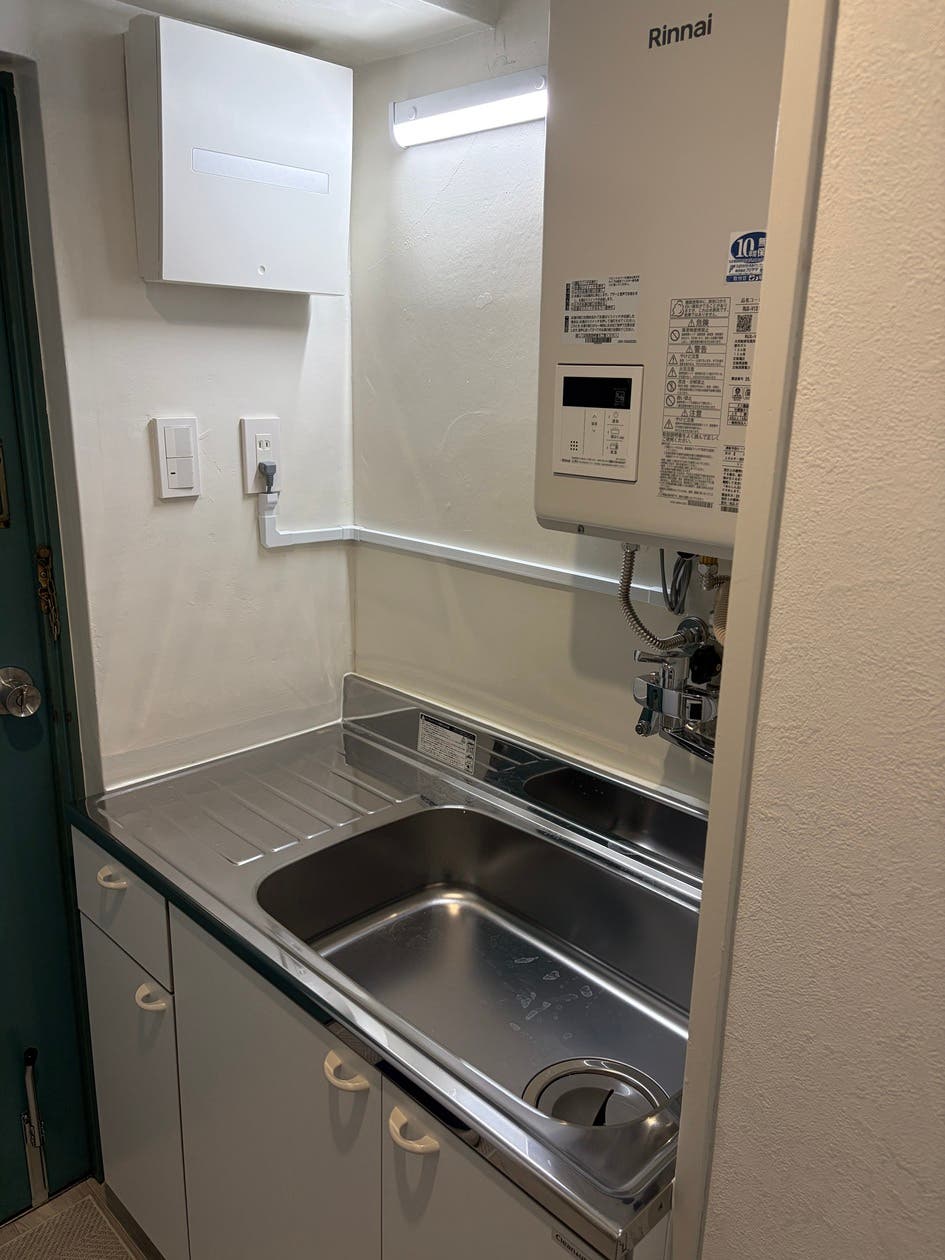 駅近4分｜最大8名｜女子会・映画・宅飲み｜撮影・ライブ配信OK｜キッチン完備の写真5