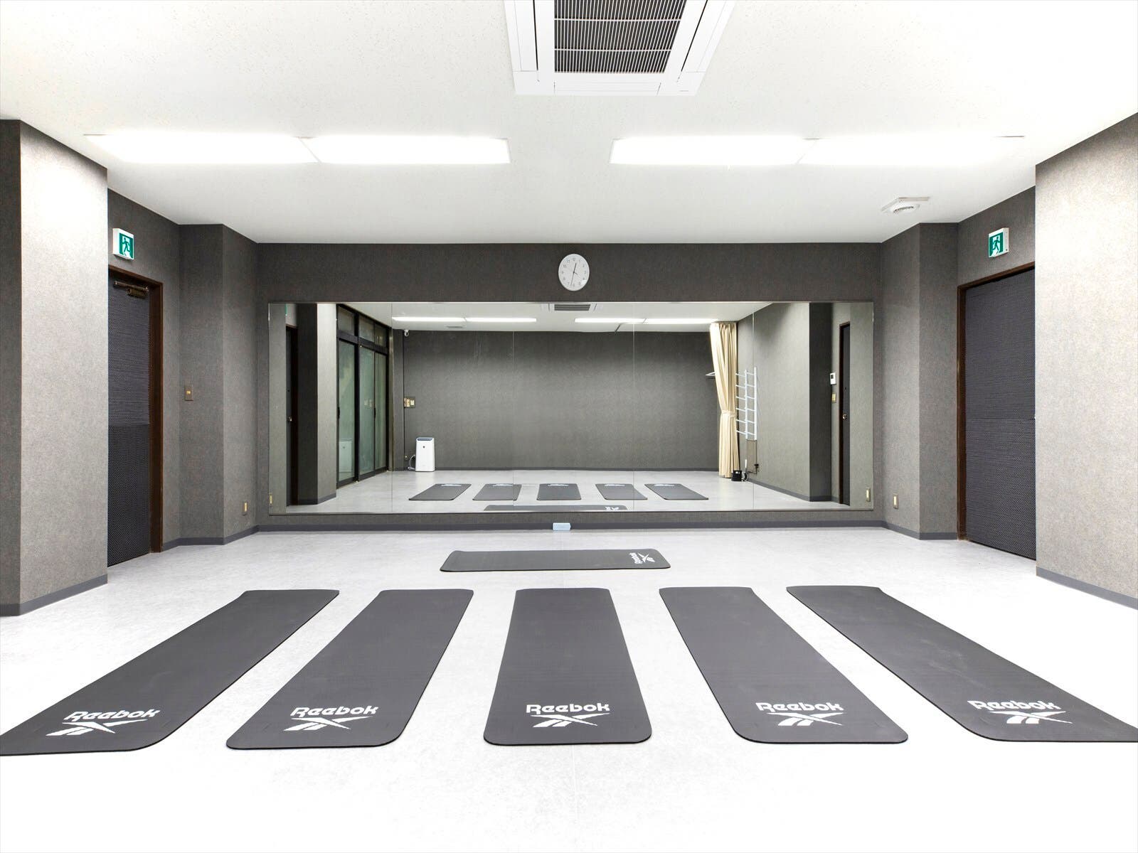 【Studio A】2026年3月Open【戸越銀座駅徒歩4分】大型鏡6m/広々45㎡/Wi-Fi・Bluetoothスピーカーの写真1