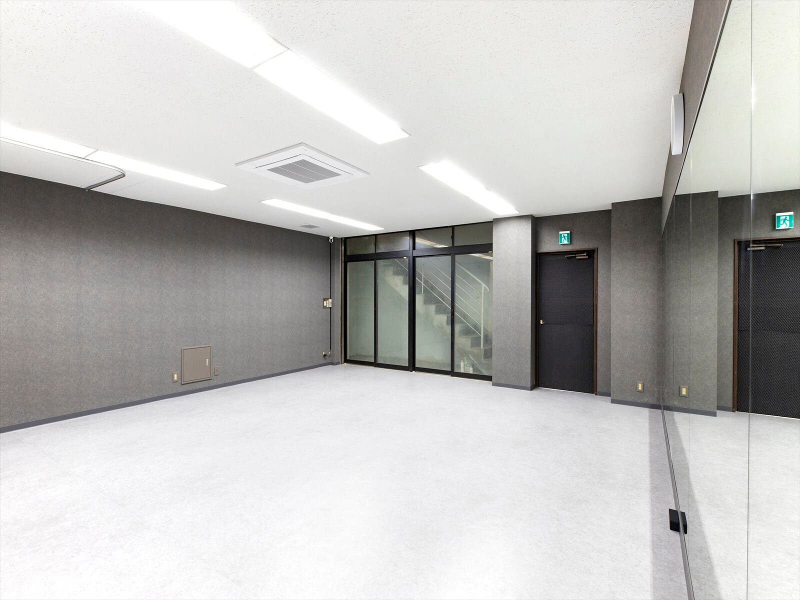 【Studio A】2026年3月Open【戸越銀座駅徒歩4分】大型鏡6m/広々45㎡/Wi-Fi・Bluetoothスピーカーの写真4