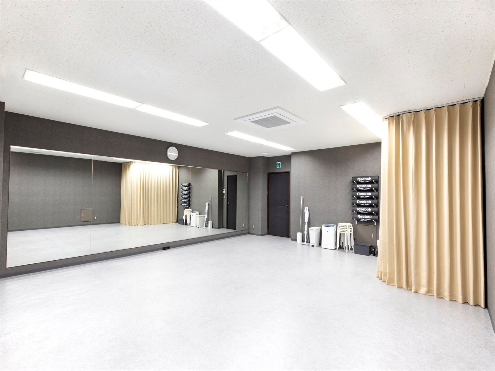 【Studio A】2026年3月Open【戸越銀座駅徒歩4分】大型鏡6m/広々45㎡/Wi-Fi・Bluetoothスピーカーの写真7