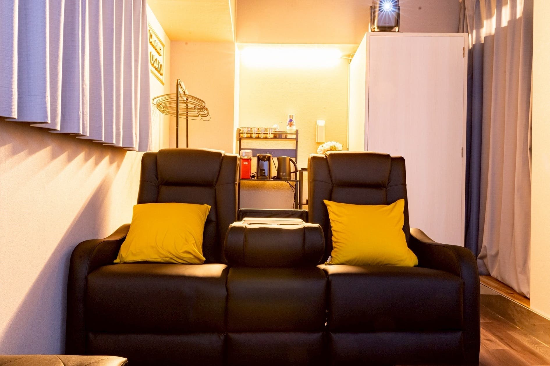 NEW🎊最大16名🉐コスパ💰ﾌﾟﾛｼﾞｪｸﾀ📽️映画🐈‍⬛デート💓ゲーム🎮女子会💗推し活🌟Cinema大阪梅田の写真4