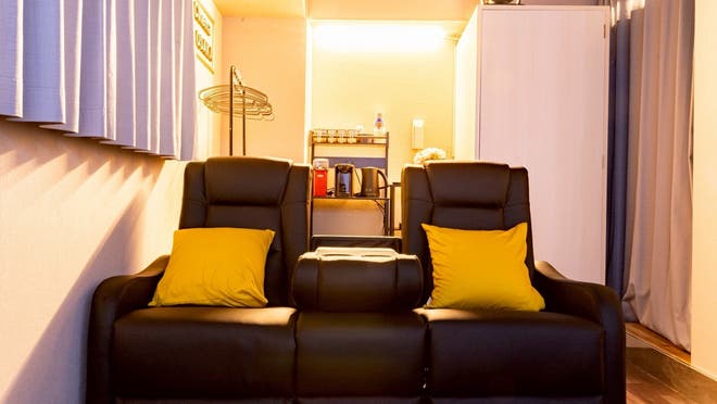 NEW🎊最大16名🉐コスパ💰プロジェクタ📽️映画🐈⬛デート💓ゲーム🎮女子会💗推し活🌟Cinema大阪梅田の写真4