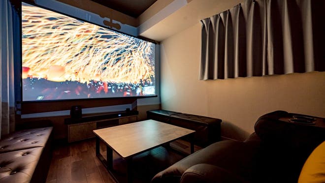 NEW🎊最大16名🉐コスパ💰プロジェクタ📽️映画🐈⬛デート💓ゲーム🎮女子会💗推し活🌟Cinema大阪梅田の写真20