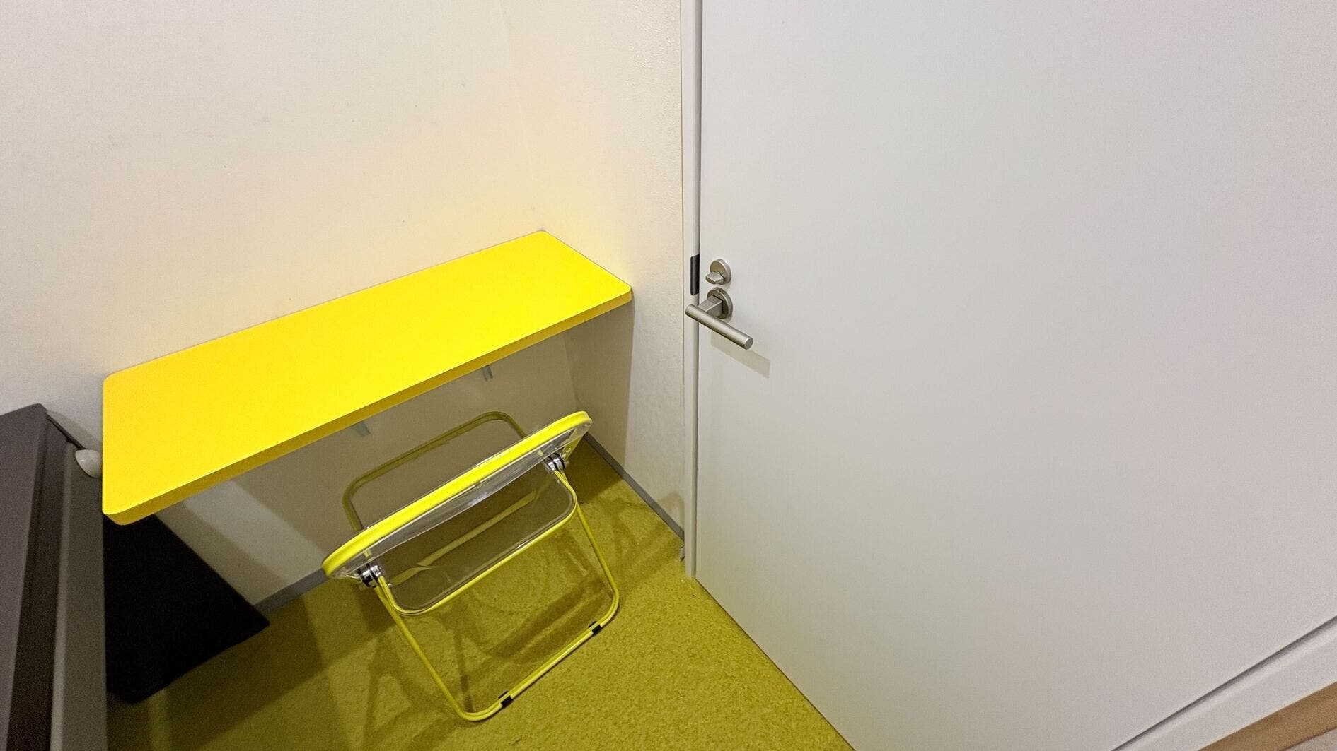 📍センター北駅前✨一人用個室🧑‍💻 静かに集中！Wi-Fi＆モニター完備📲 作業・視聴・物撮りに最適📸の写真8