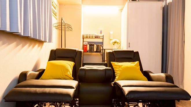 NEW🎊最大16名🉐コスパ💰プロジェクタ📽️映画🐈⬛デート💓ゲーム🎮女子会💗推し活🌟Cinema大阪梅田の写真27