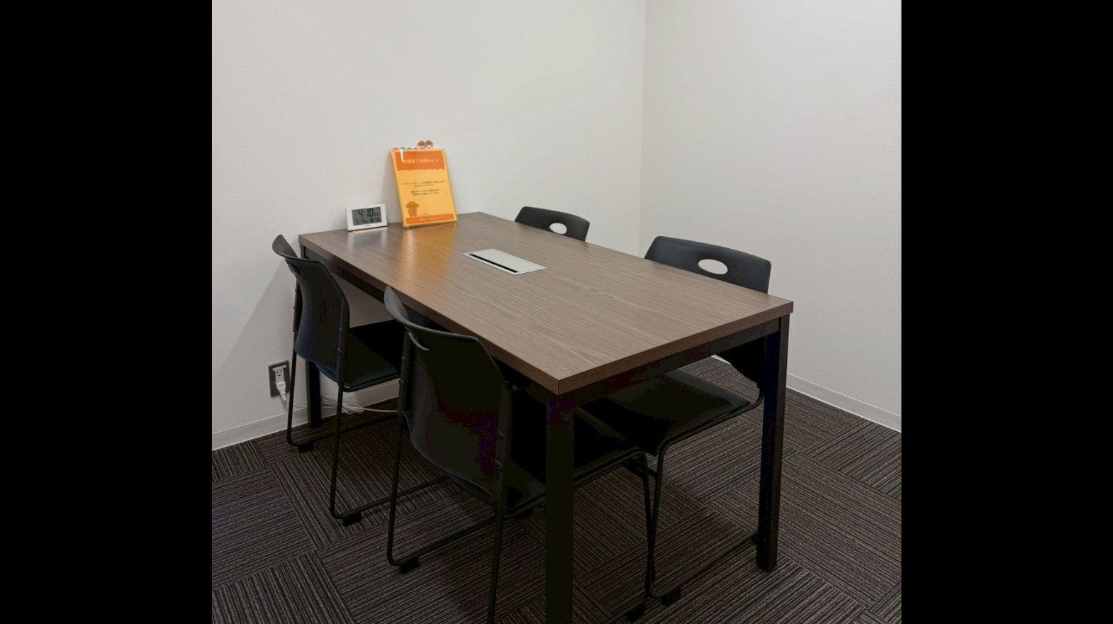 ✨3/6　OPEN✨🚃銀座線・丸の内線 赤坂見附駅/徒歩2分✅直前でも予約可能✅少人数での打ち合わせ✅一人での作業に最適の写真1