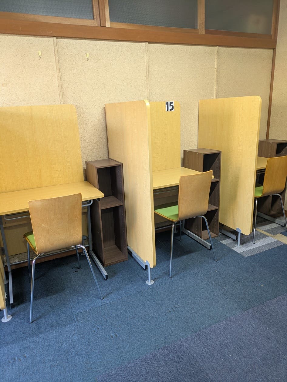 中高生&受験生・7時～22時・抜群の学習環境「自習室」・コピー無料の写真1