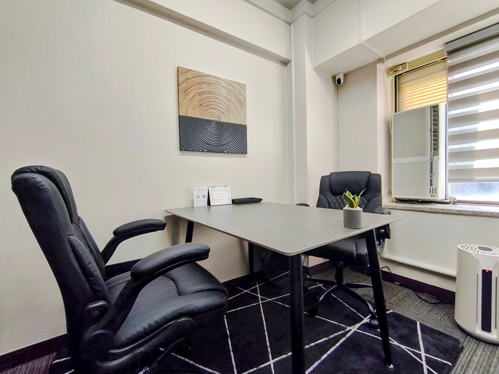 成約を導く勝負拠点｜名駅ルーセント向かいの個室｜士業・コンサルの商談、WEB会議から一人の深い集中ワークまで格上の空間を。の写真3