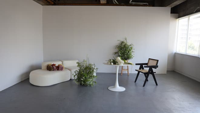 名古屋|30坪大型撮影スタジオ|自然光・白壁|YouTube・MV・商品撮影の写真5