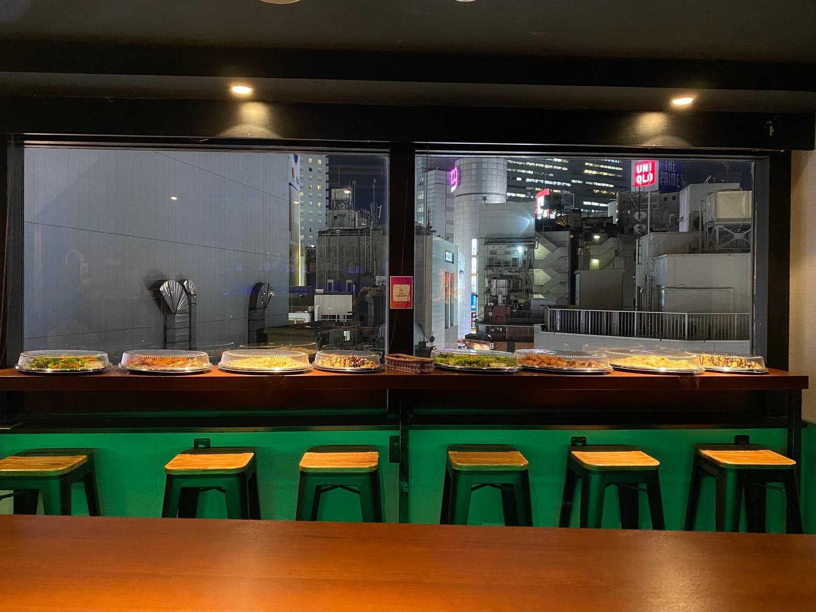 【渋谷駅徒歩3分 センター街 最大50名】イベントラウンジ（DJ/カラオケ/プロジェクター/完全禁煙/最上階ワンフロア/窓有り）の写真25